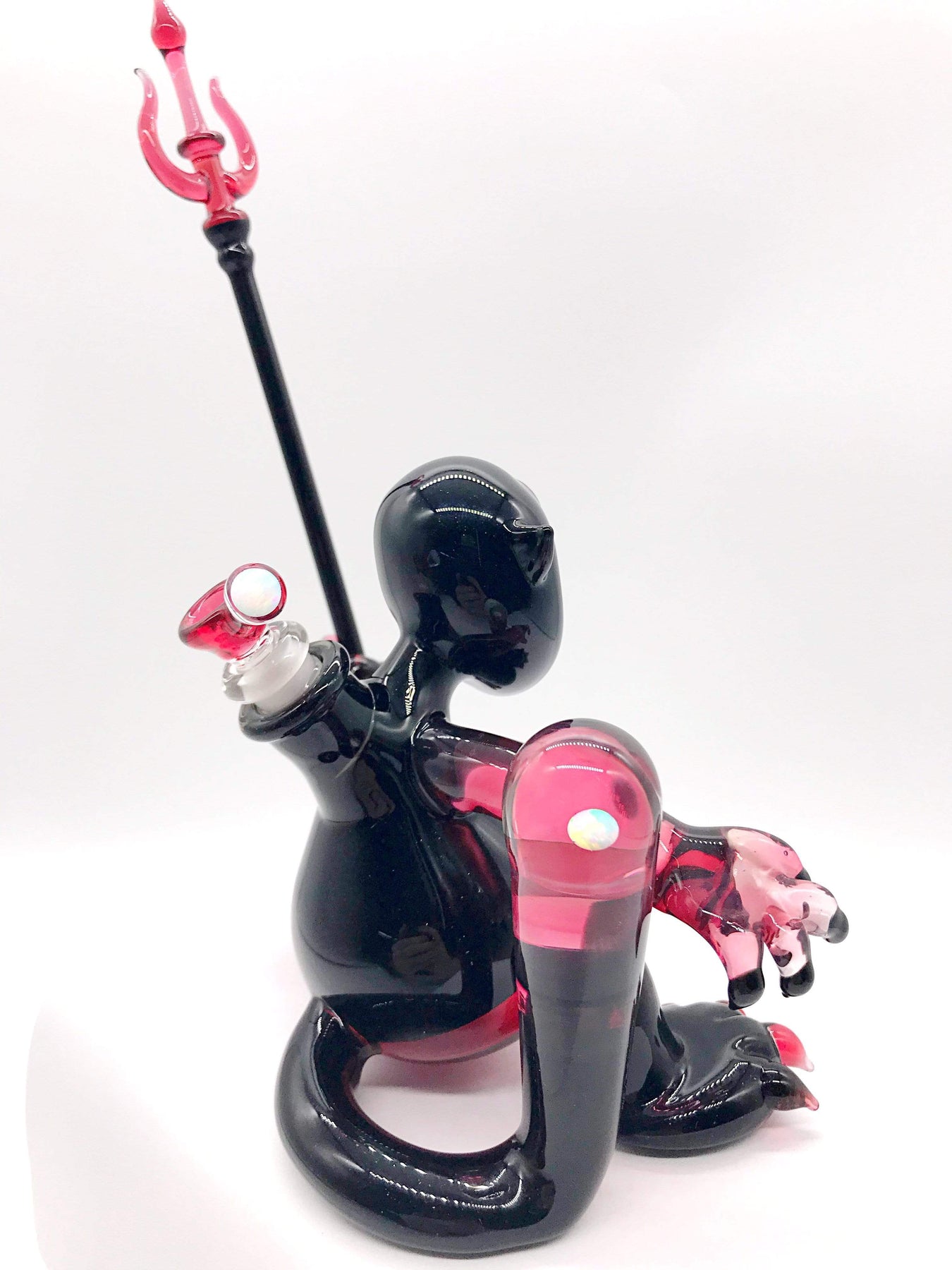 Hand-Blown Devil Art Glass Rig – Smoke Station